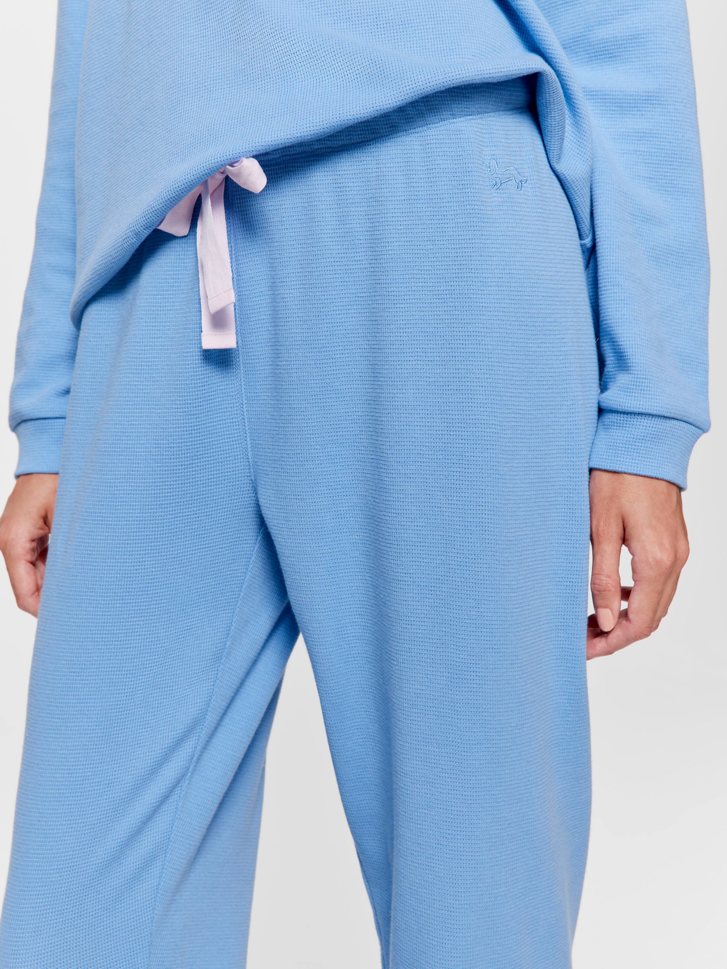 Blue | Peter Alexander Online