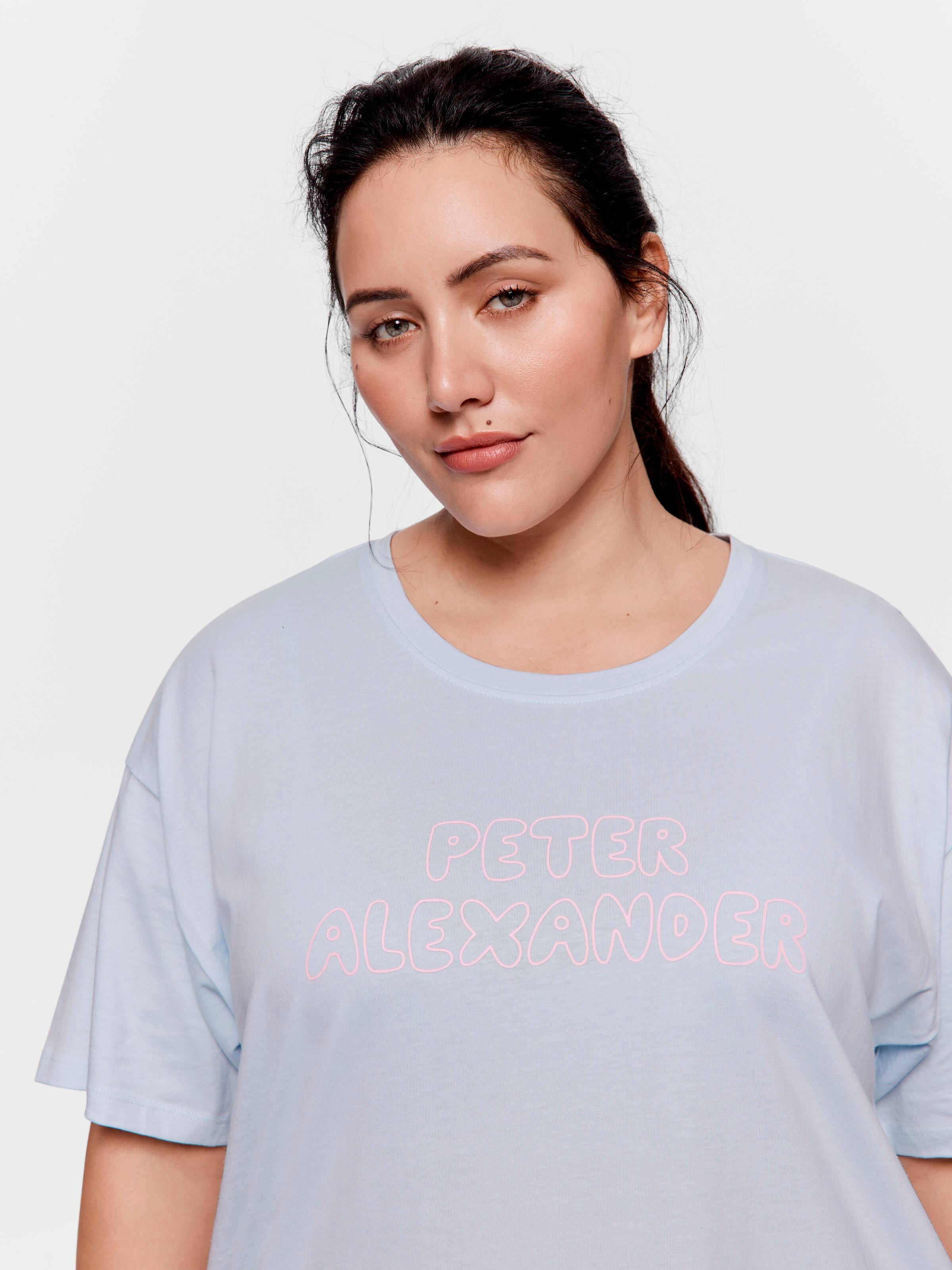 Blue | Peter Alexander Online